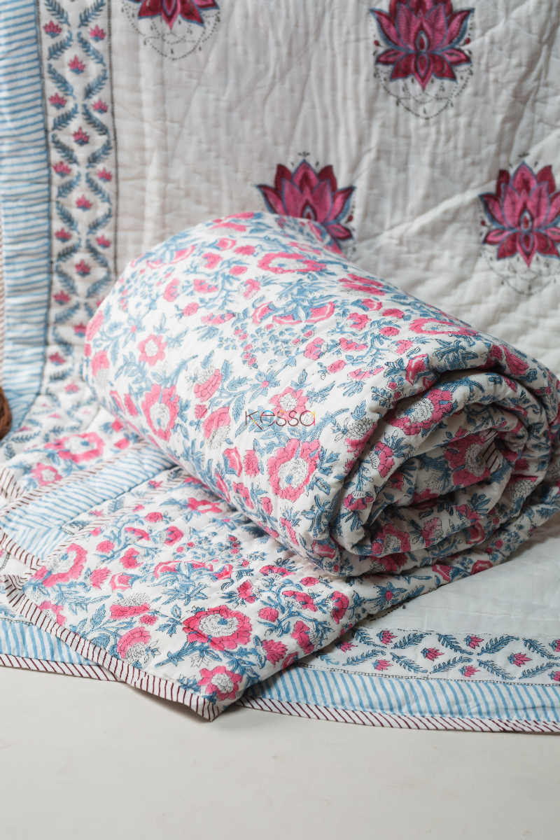 Buy Simplistic KAQ96 Submarine Blue Single Bed Quilt Online | Kusvaa
