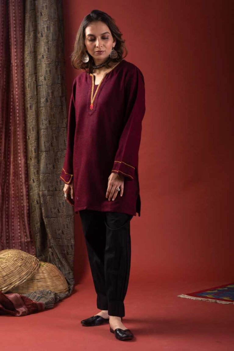Buy Attractive DE165 Mya Woolen Short Kurti Online | Kusvaa