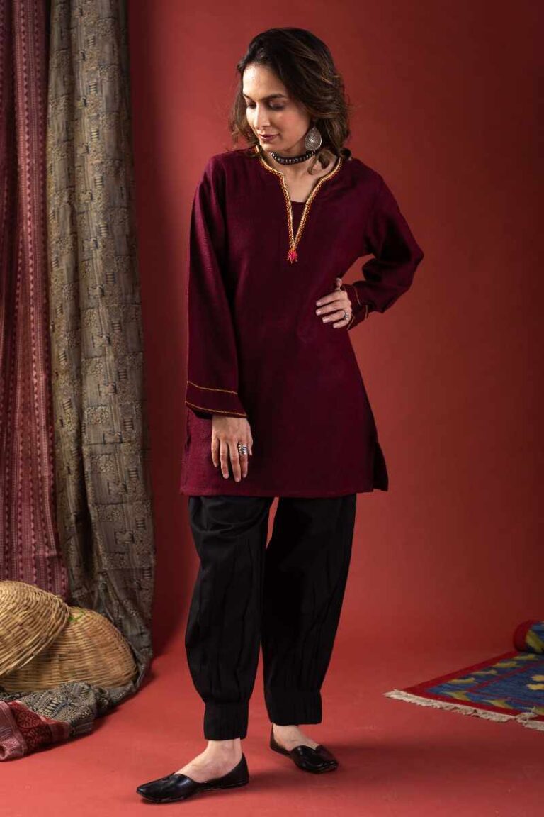 Buy Attractive DE165 Mya Woolen Short Kurti Online | Kusvaa