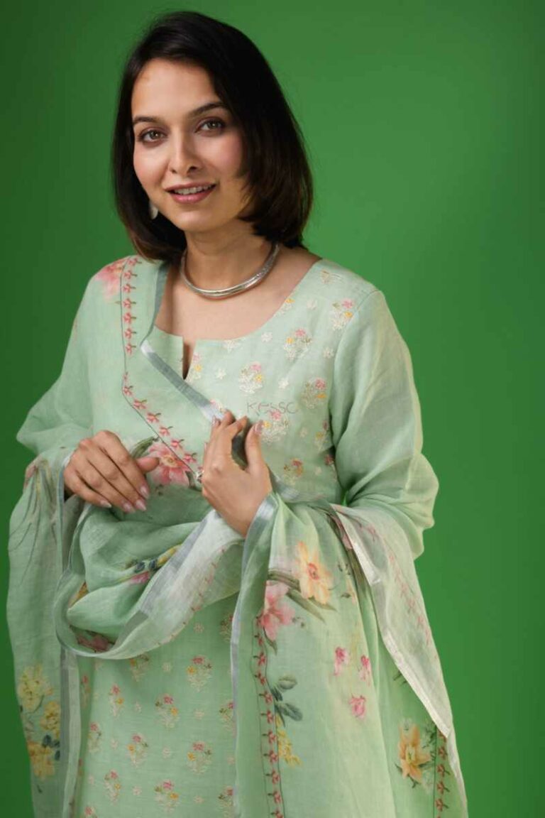 Buy Graceful WS937 Indeera Linen Kurta Dupatta Set Online | Kusvaa