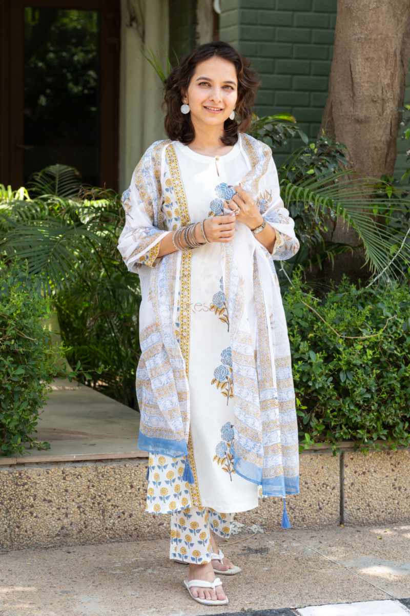 Buy Amazing WS757 Konark Kurta Dupatta Set Online | Kusvaa