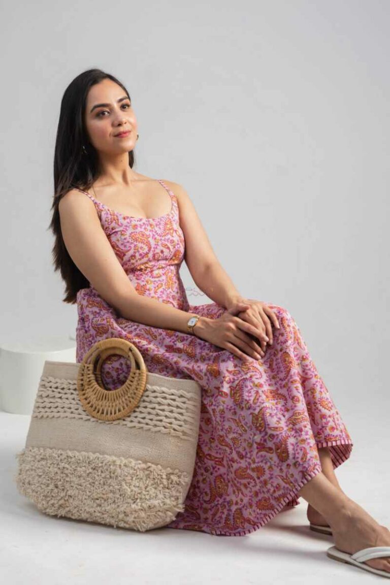 Buy Alluring WSR375 Drisana Handblock Cotton Dress Online | Kusvaa