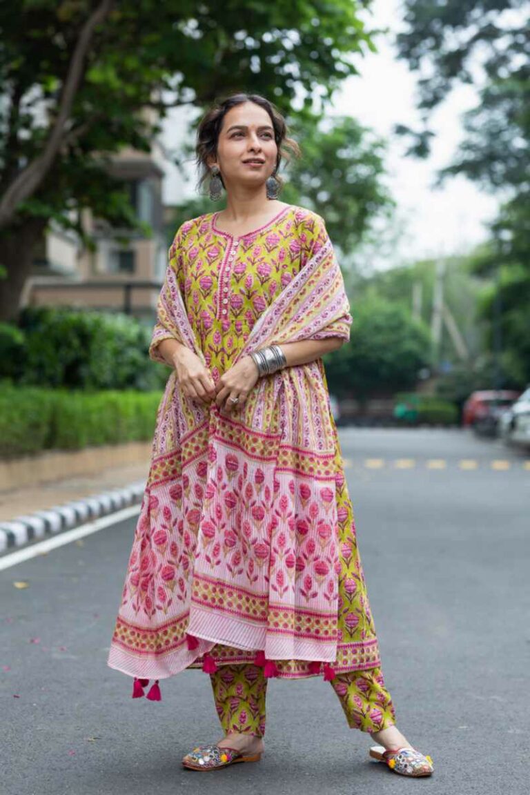 Buy Outstanding WSR398 Gauri Handblock Cotton Complete Suit Set Online ...