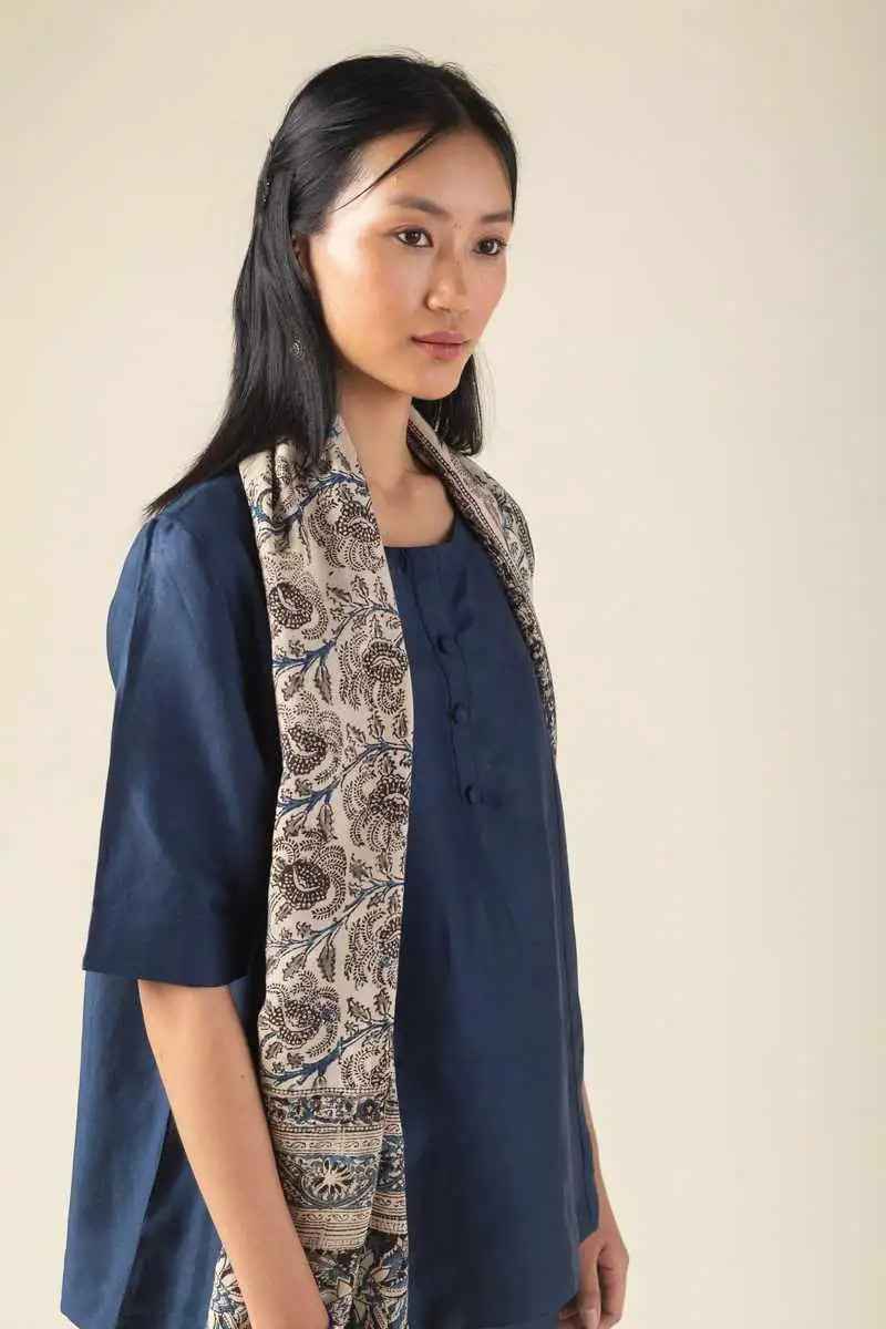 Buy Graceful WS937 Indeera Linen Kurta Dupatta Set Online | Kusvaa