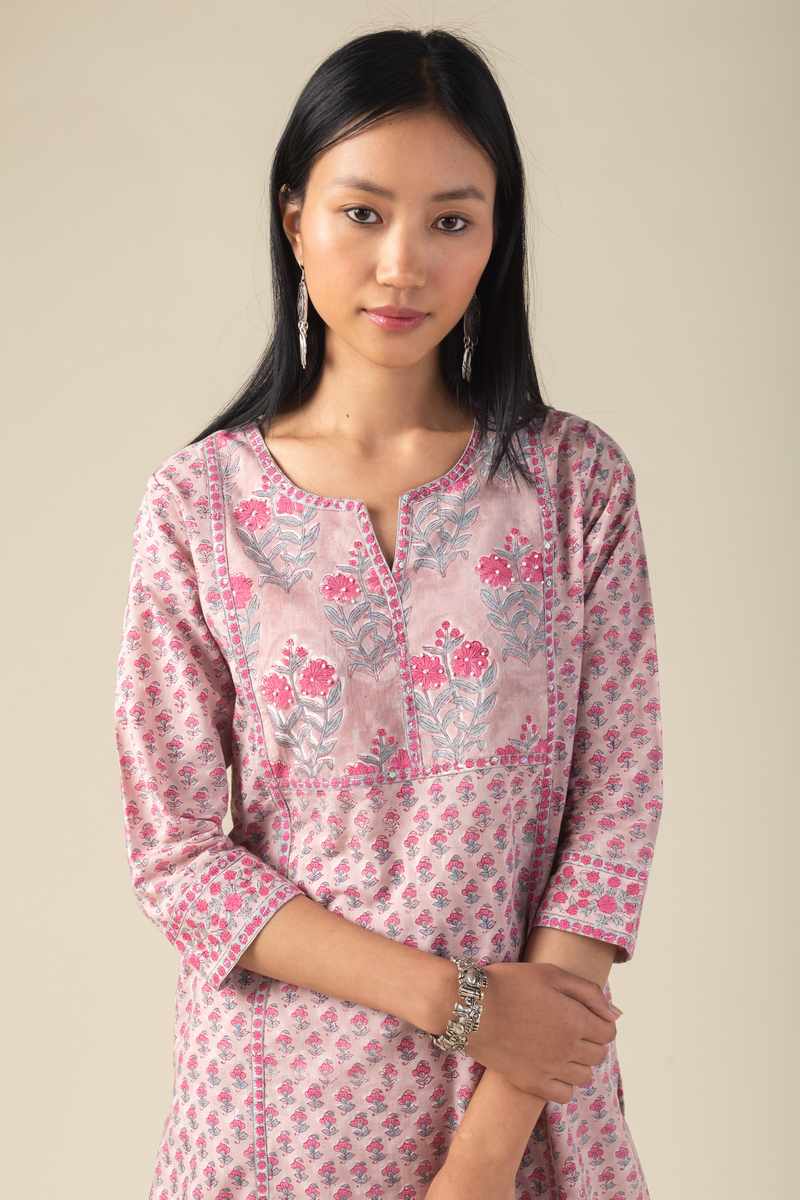 Buy Exciting WSR440 Erisha Cotton A Line Kurta Online | Kusvaa