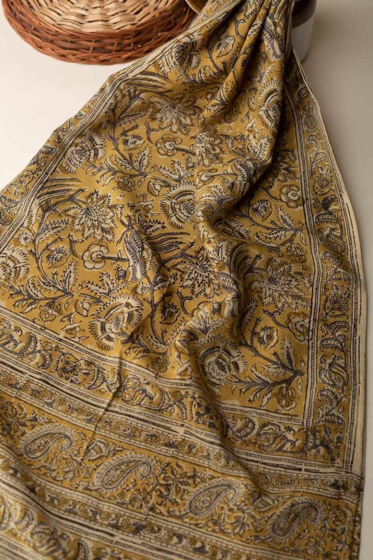 Buy Glorious CHDU35 Elzina Sariyah Assam Silk Stole Online | Kusvaa