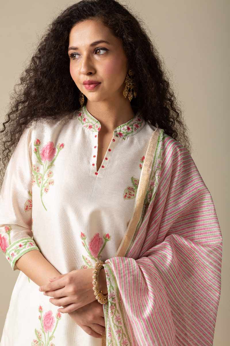 Buy Incredible CSS001 Lipshika Chanderi Complete Suit Set Online | Kusvaa