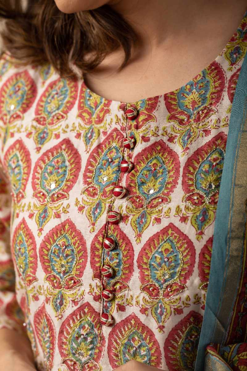 Buy Tantalizing CSS002 Veechi Chanderi Complete Suit Set Online | Kusvaa