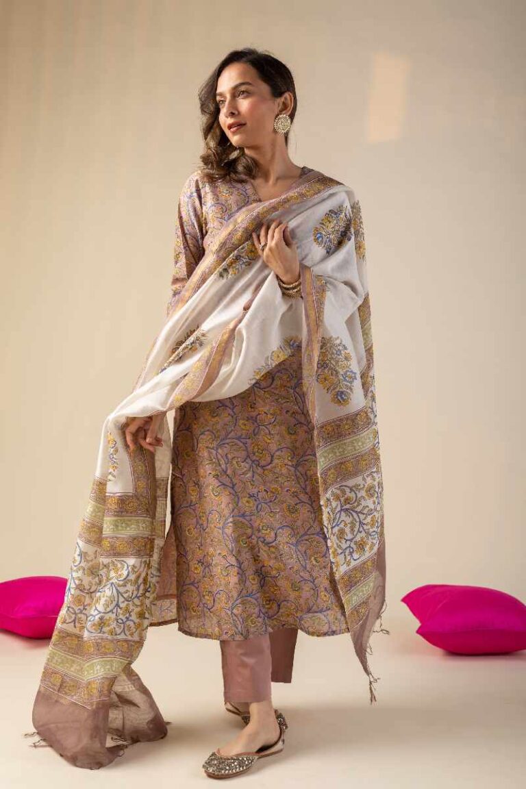 Buy Tantalizing CSS002 Veechi Chanderi Complete Suit Set Online | Kusvaa
