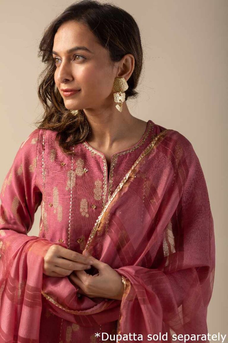 Buy Genuine WKR030 Aadrika Tissue Straight Kurta Online | Kusvaa
