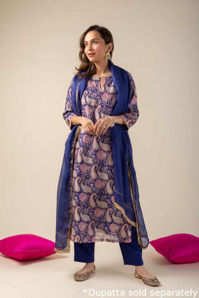 Buy Genuine WKR030 Aadrika Tissue Straight Kurta Online | Kusvaa