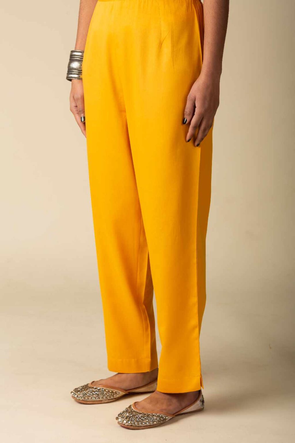 Buy Women Pants Online | Lowers Pants for Girls - Kusvaa