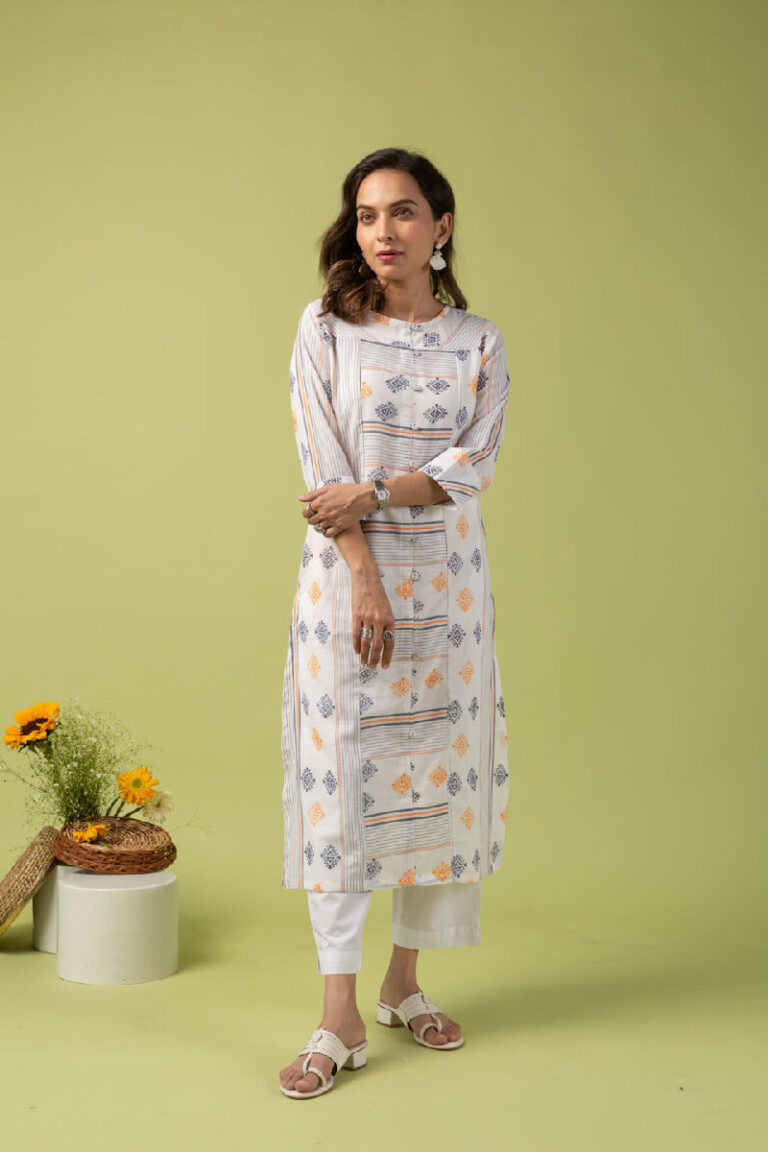 Buy Adorable WKR011 Aarohi Handloom Cotton Kurta Online | Kusvaa