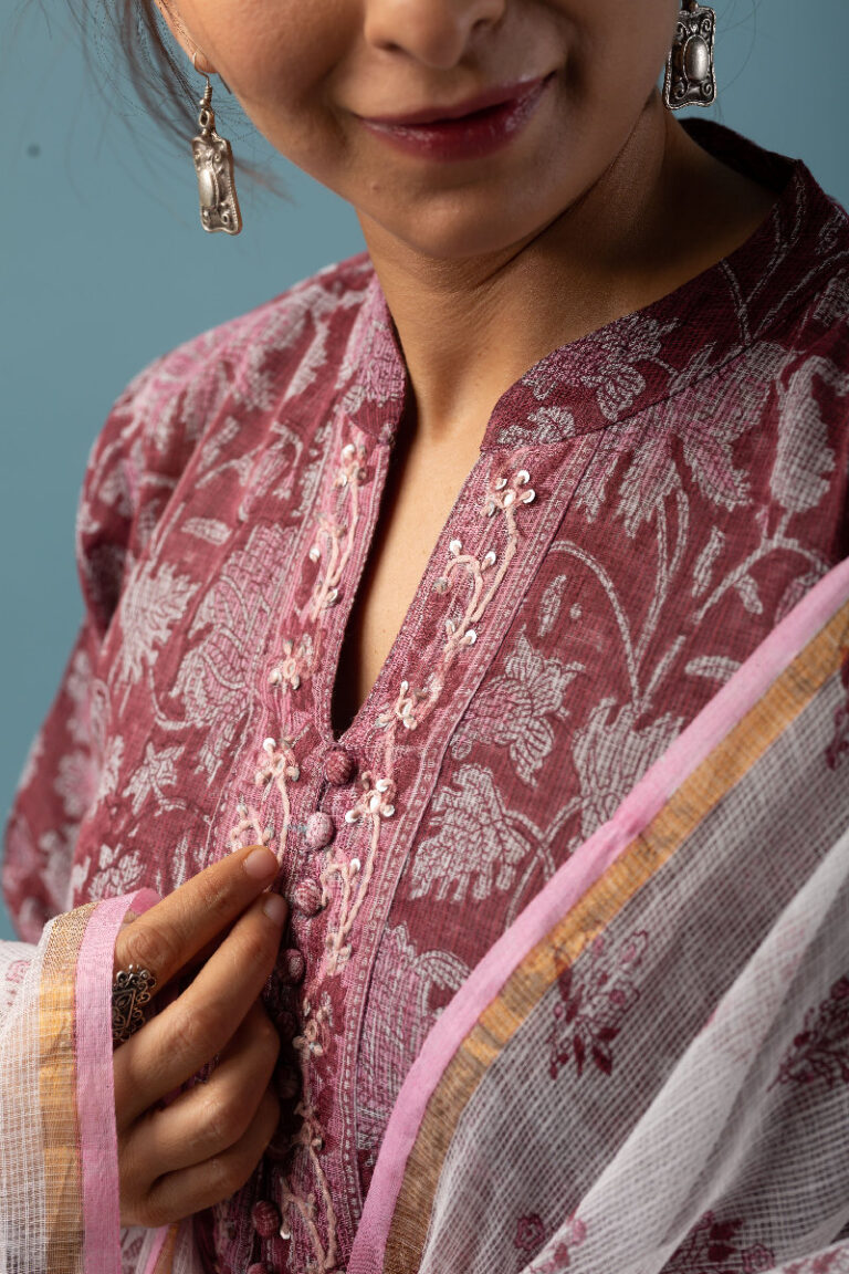 Buy Vibrant KDS015 Tvisha Kurta With Dupatta Set Online | Kusvaa