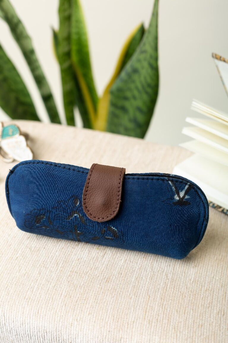 Buy Eyeglass Covers For Women Online - Kusvaa