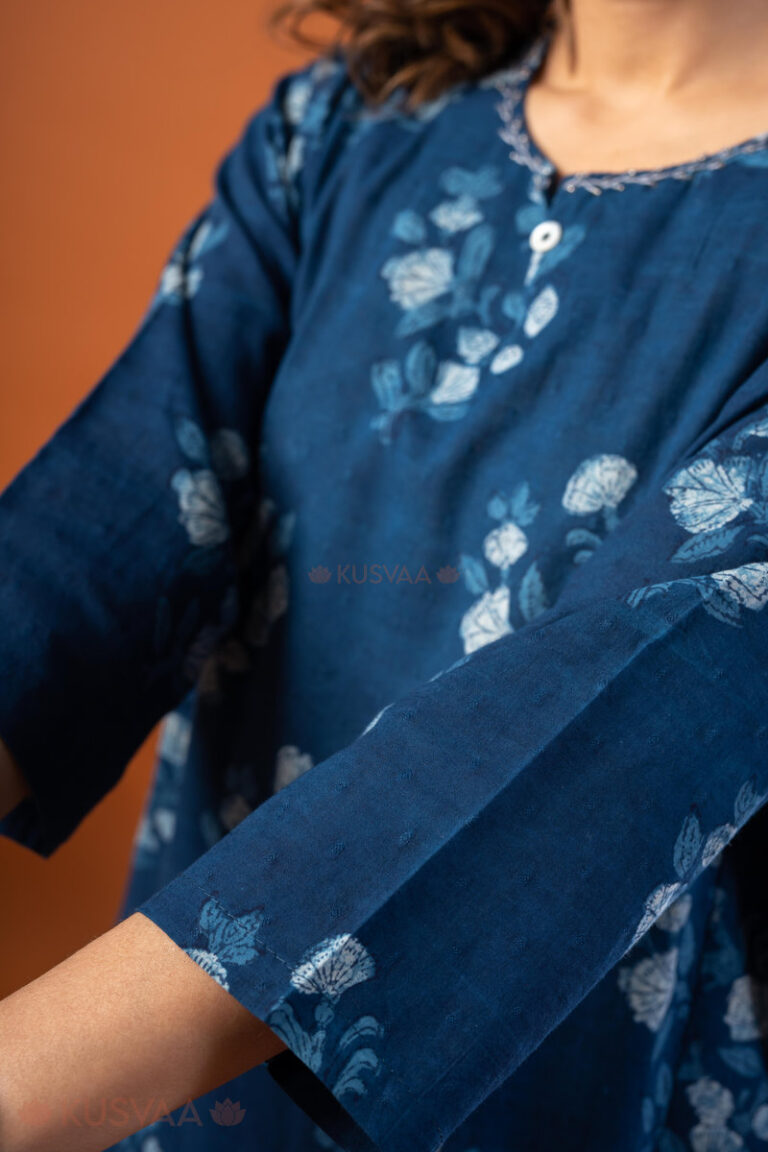 Buy Authentic WKR244 Nainika Cotton Handblock Print Kurta Online | Kusvaa